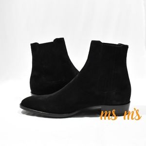 Yves Saint Laurent | Shoes | Nib Yves Saint Laurent Ysl Suede Chelsea ...